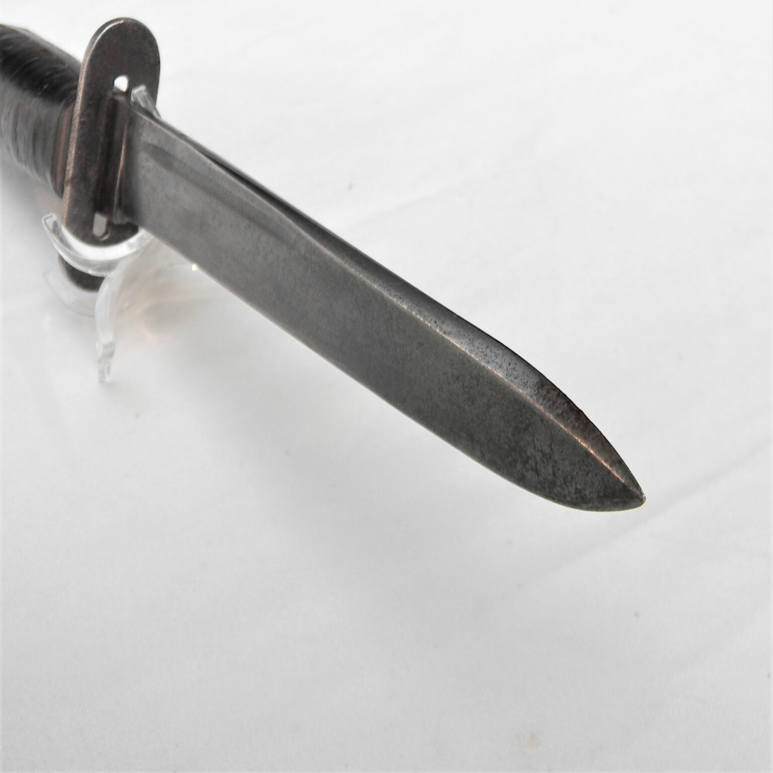 WW2 Western L77 Commando fighting knife, orig scabbard; rare