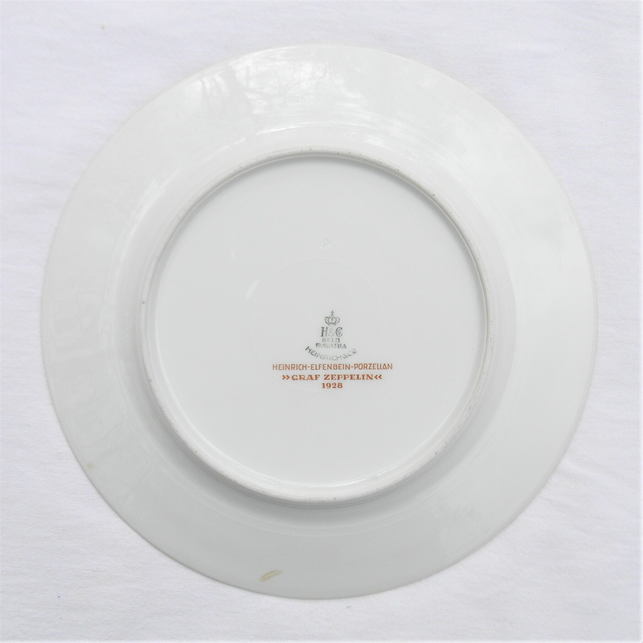 Airship Graf Zeppelin 1928 porcelain plate Heinrich & Co "large logo" type