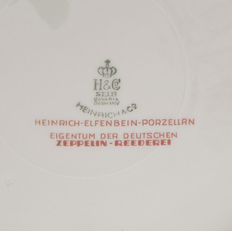 Airship Graf Zeppelin porcelain dinner plate made by Heinrich & Co; rare