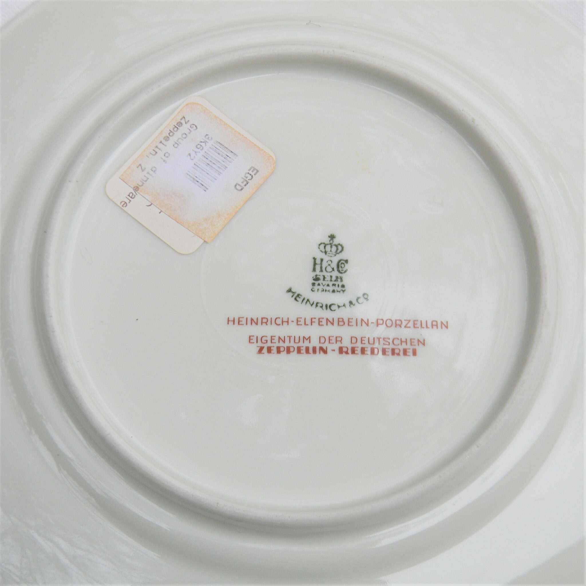 Airship Graf Zeppelin porcelain 7.625-inch plate Heinrich & Co, Germany