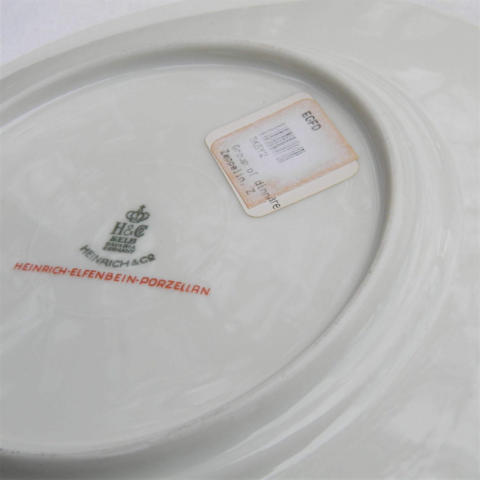 Airship Graf Zeppelin porcelain 8-inch plate Heinrich & Co, Germany