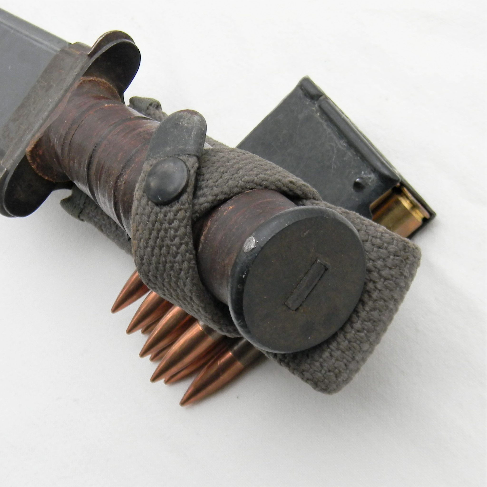 WW2 Camillus USN MK2 fighting knife, 1945 NORD scabbard
