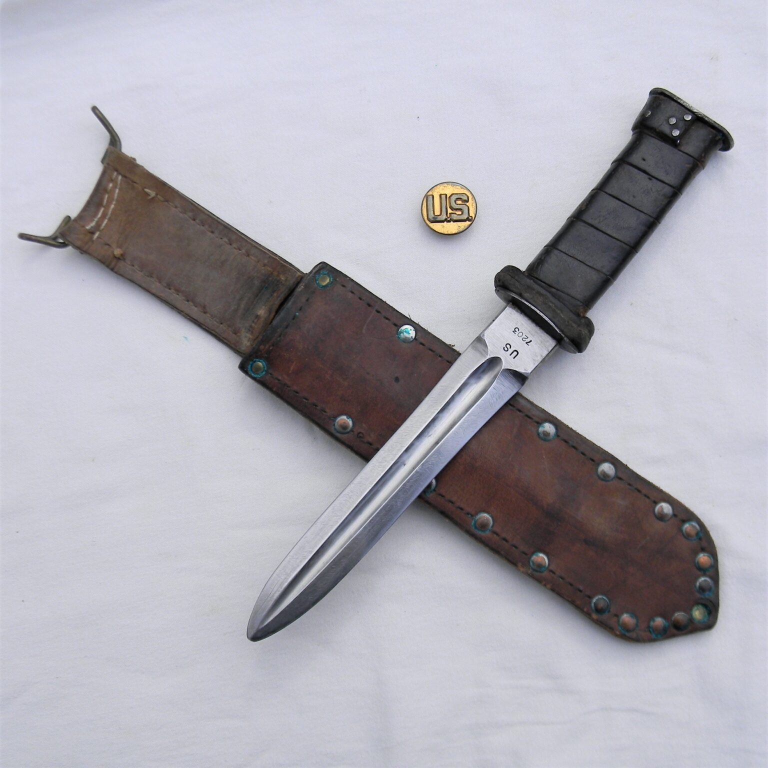 WW2 fighting dagger M1913 Patton Sword ex-WW1 Cavalry Saber