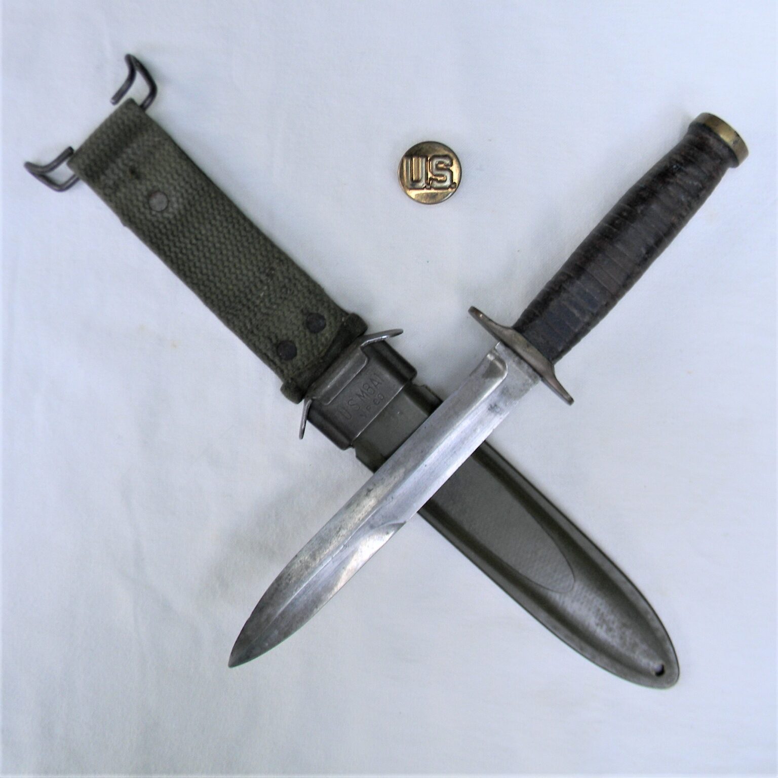 WW2 theater-dressed M3 trench knife/M4 bayonet blade fighter