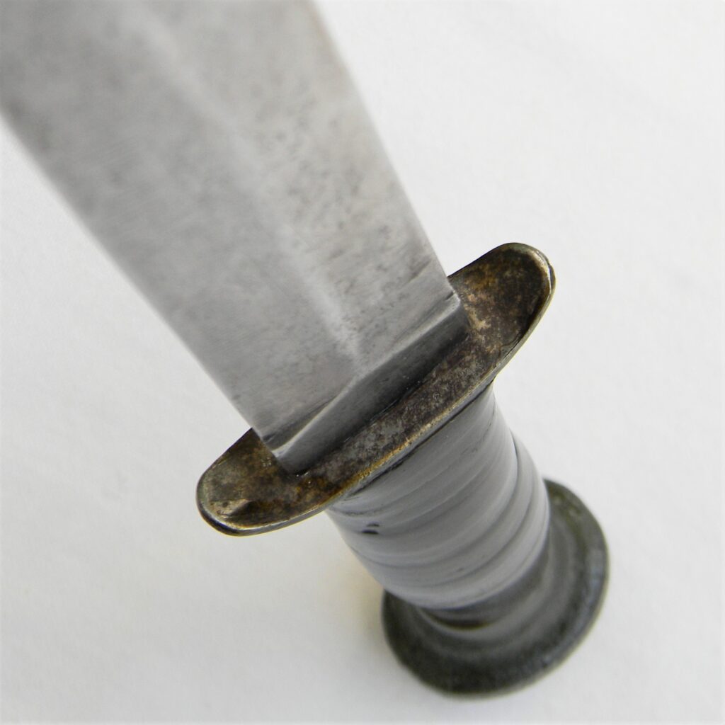 WW2 private purchase fighting knife, original leather scabbard