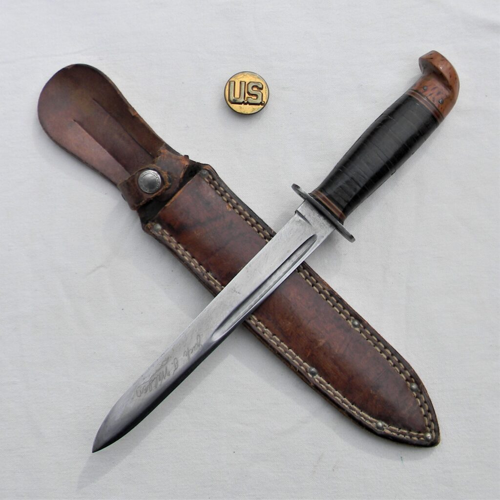 WW2 Western L77 Commando fighting knife, orig scabbard; rare
