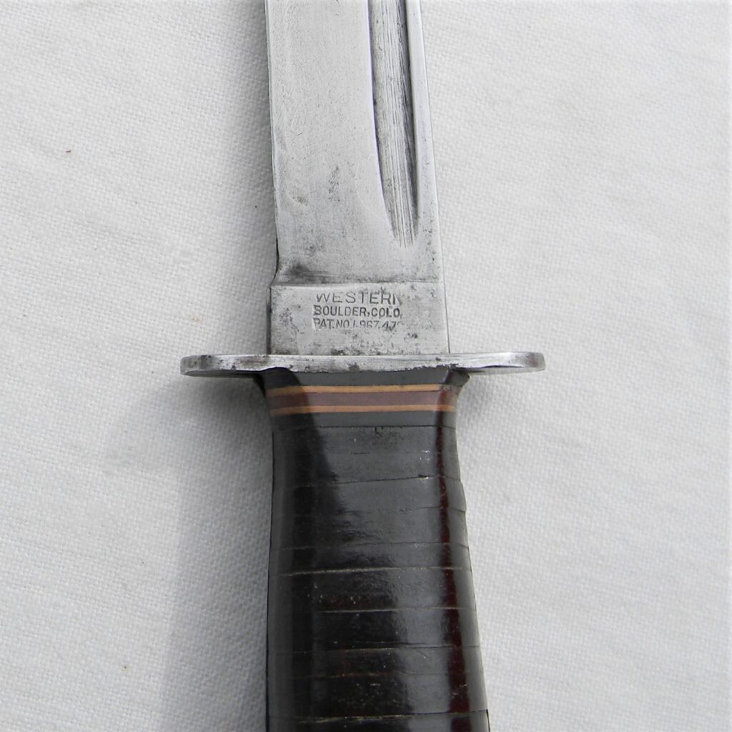 WW2 Western L77 Commando fighting knife, orig scabbard; rare