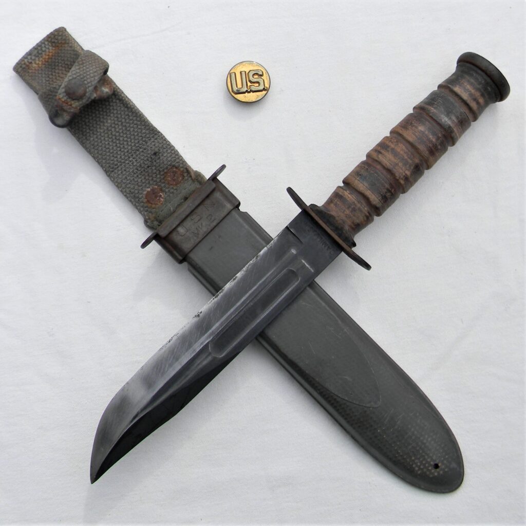 WW2 Camillus USN MK2 fighting knife, 1943 NORD scabbard
