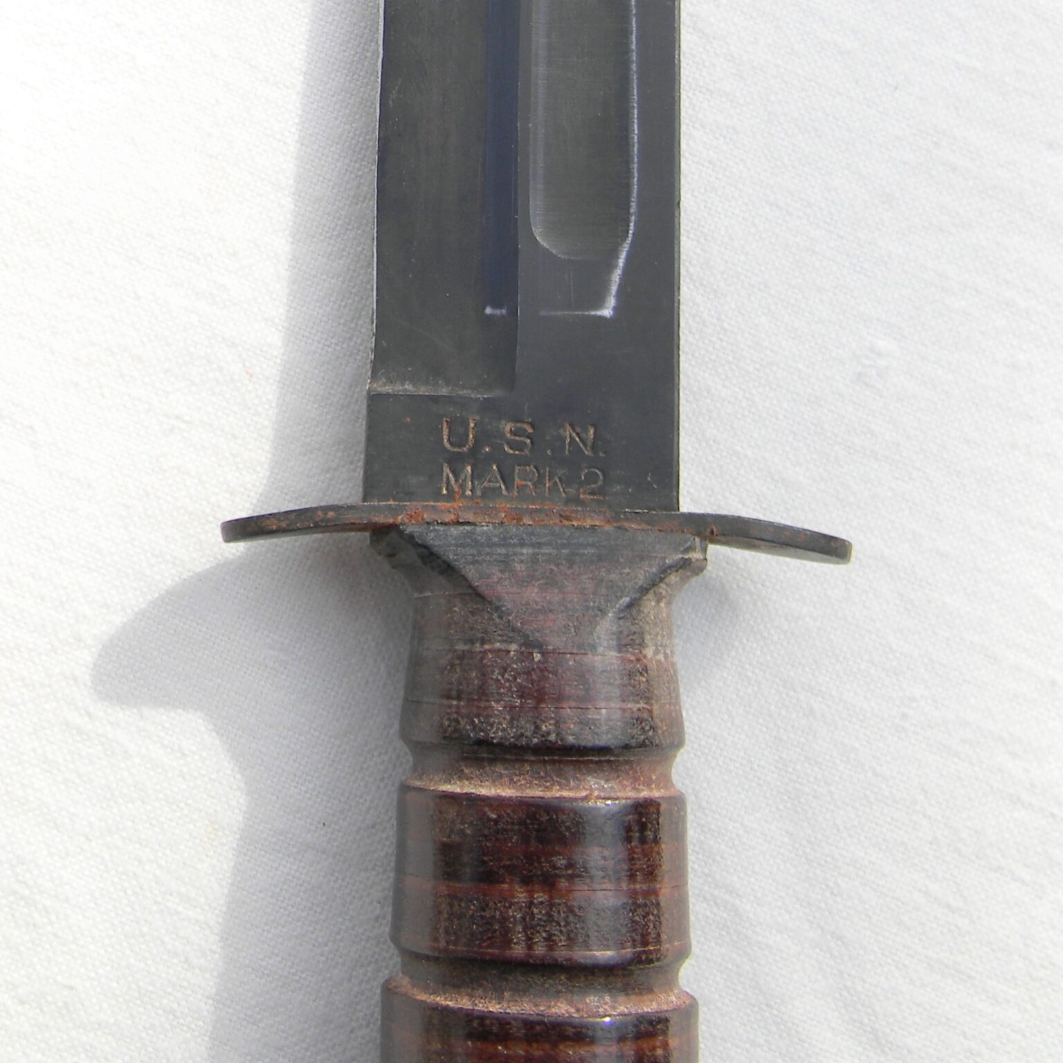 WW2 Camillus USN MK2 fighting knife, 1943 NORD scabbard