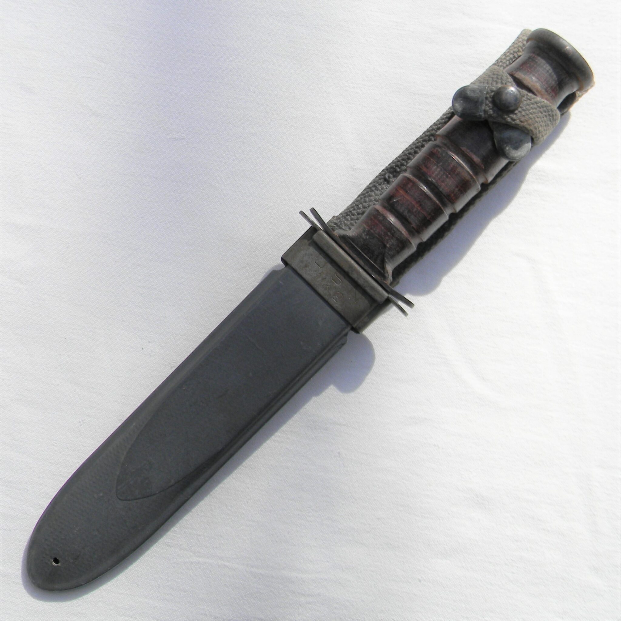 WW2 Camillus USN MK2 fighting knife, 1943 NORD scabbard