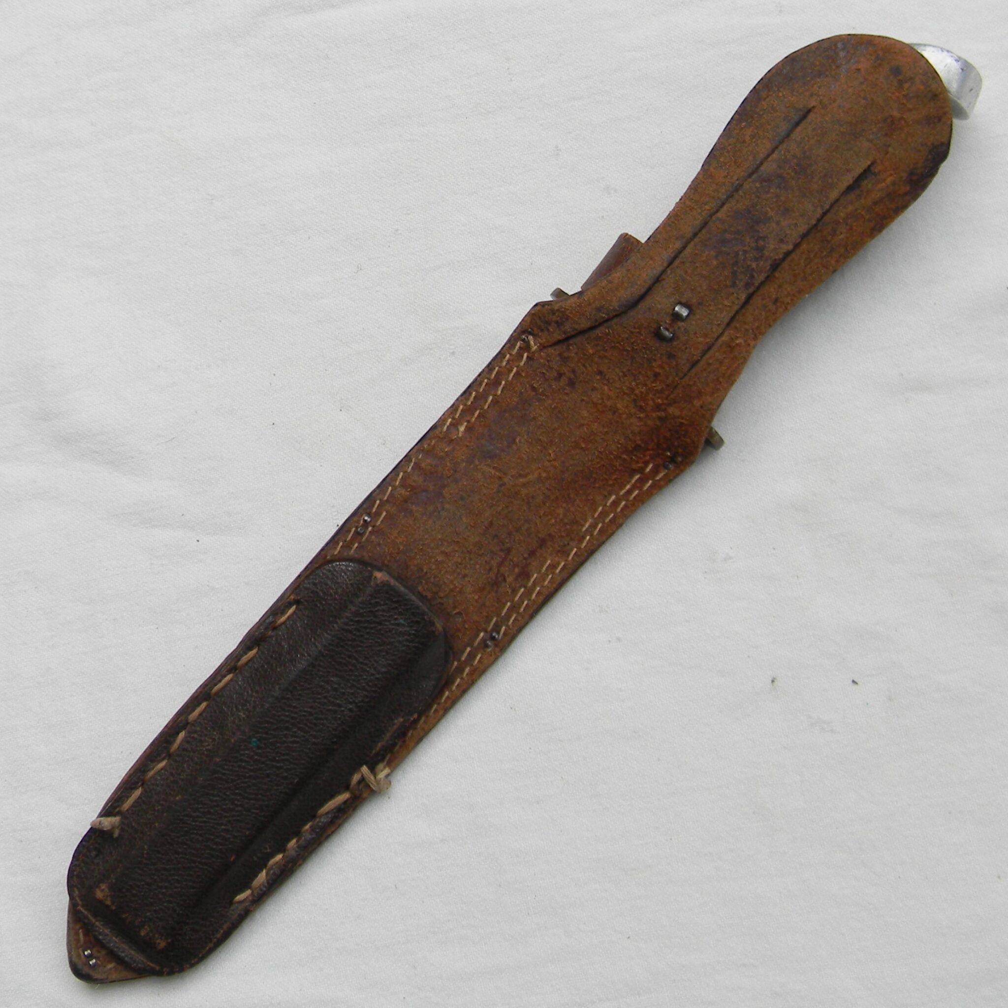 WW2 Western L77 Commando fighting knife, orig scabbard; rare