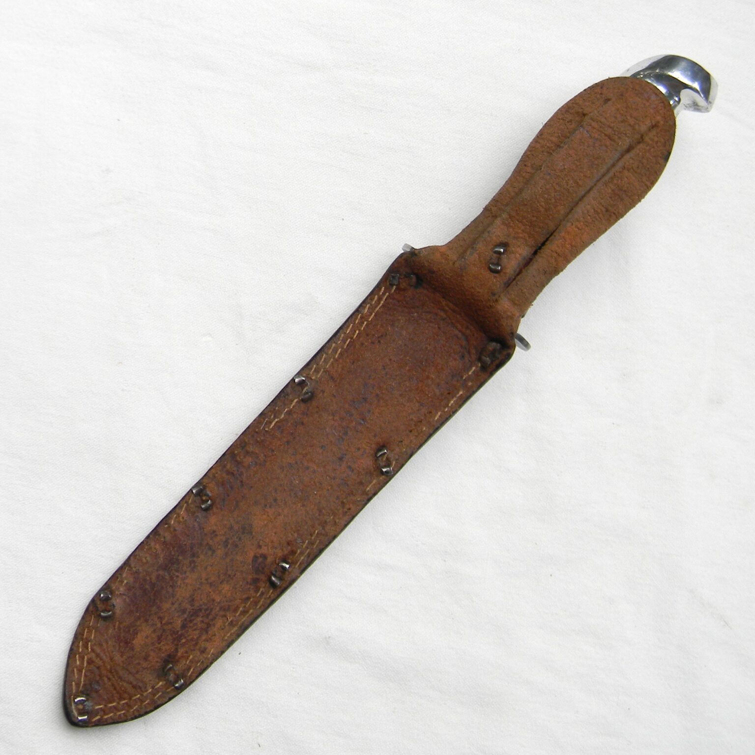 WW2 Western L77 Commando fighting knife, original scabbard
