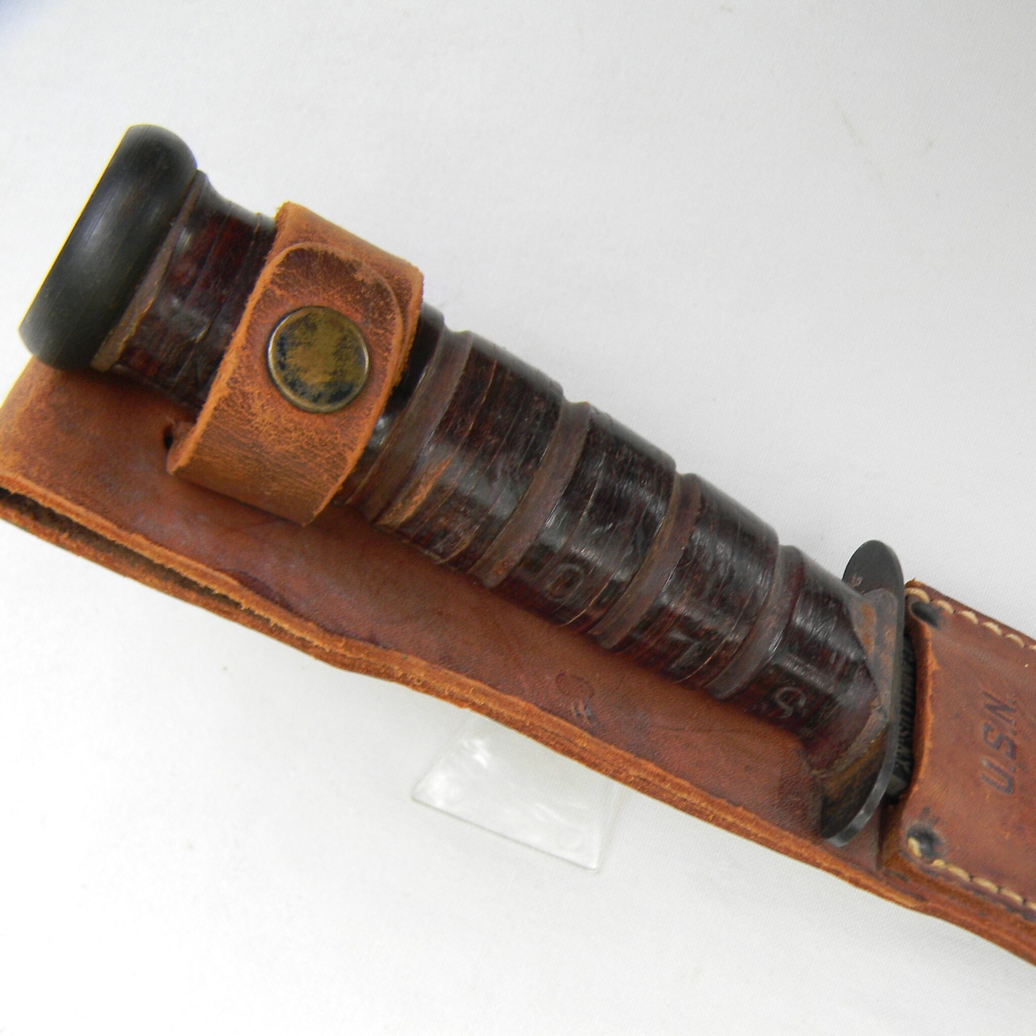 WW2 Camillus MK2 fighting knife early nut pommel type; rare