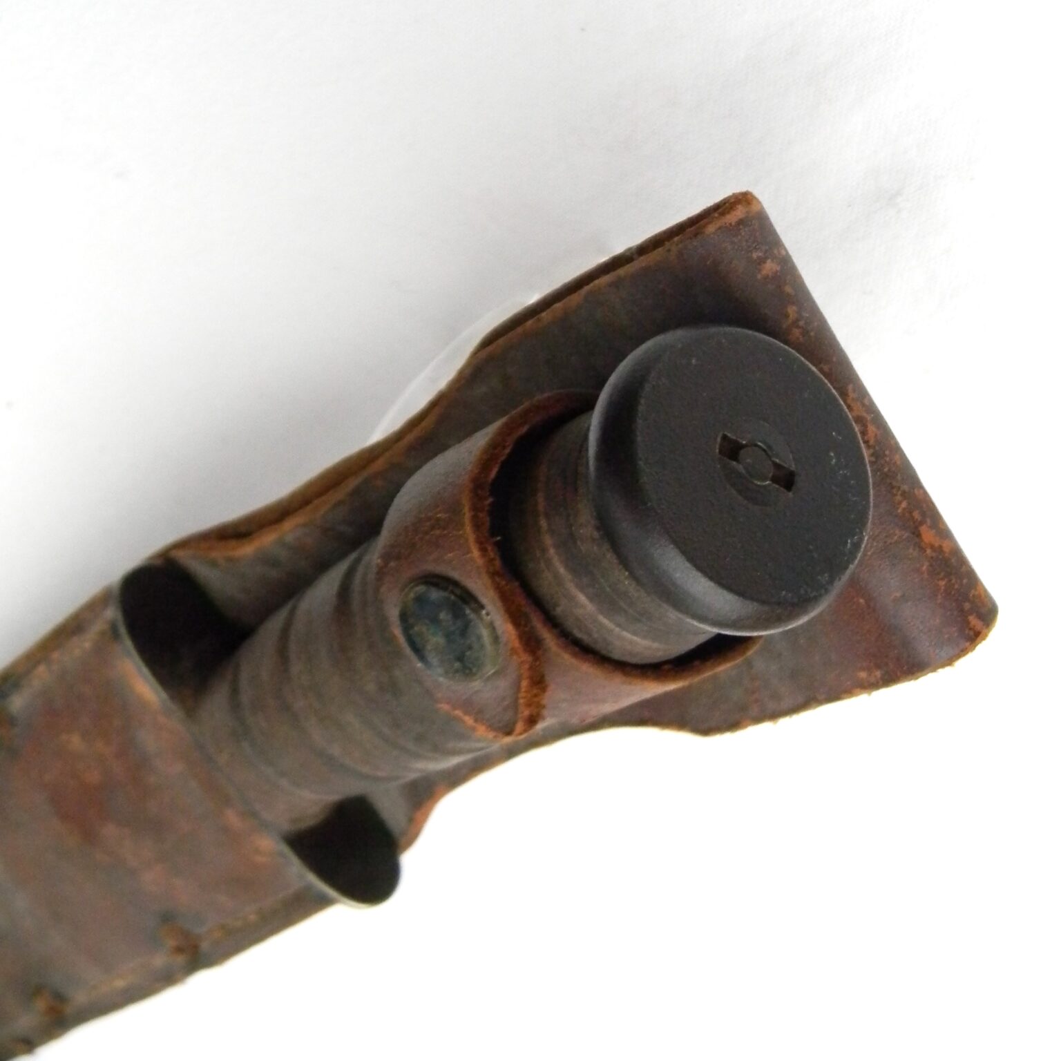 WW2 Camillus MK2 fighting knife early nut pommel; rare type