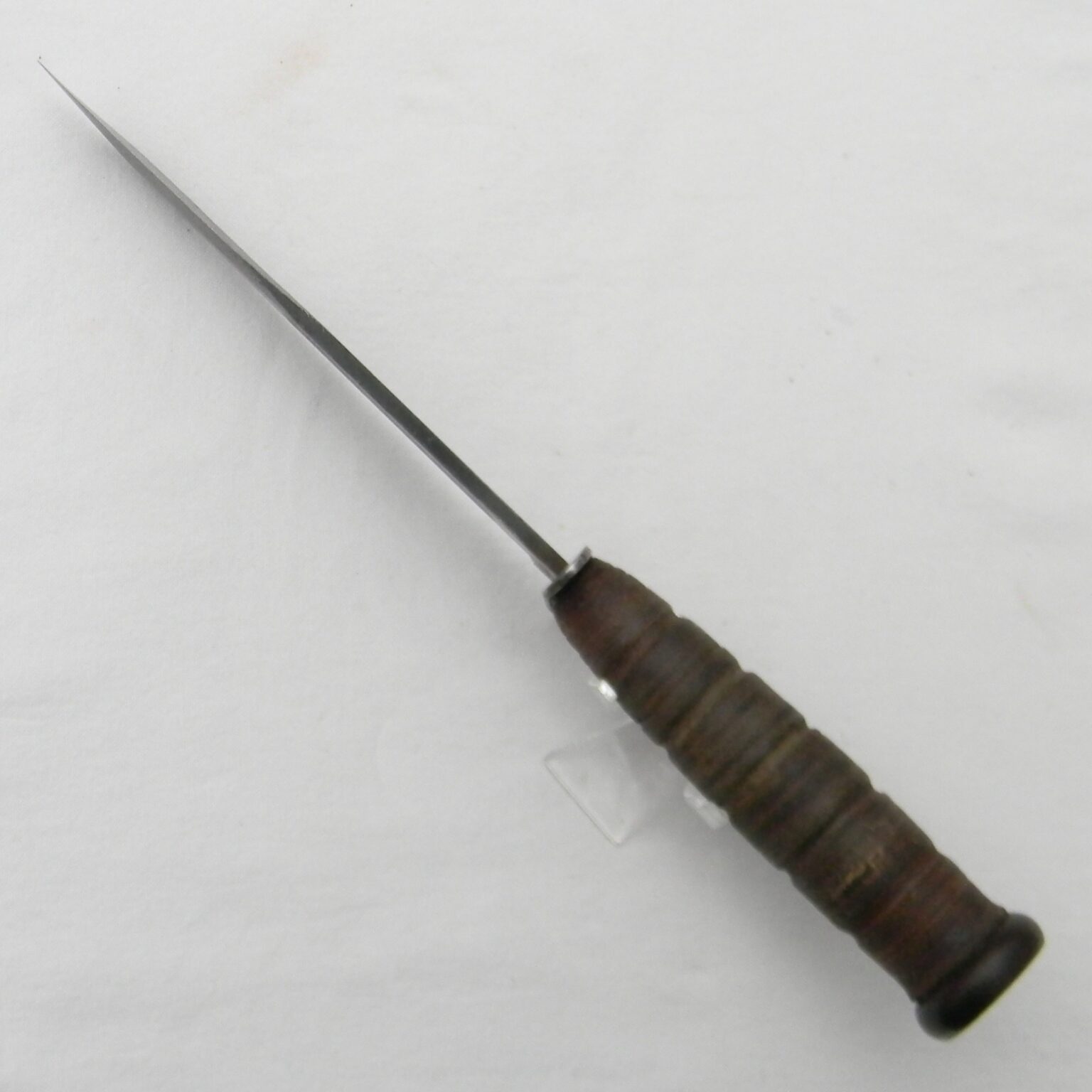WW2 Camillus MK2 fighting knife early nut pommel; rare type