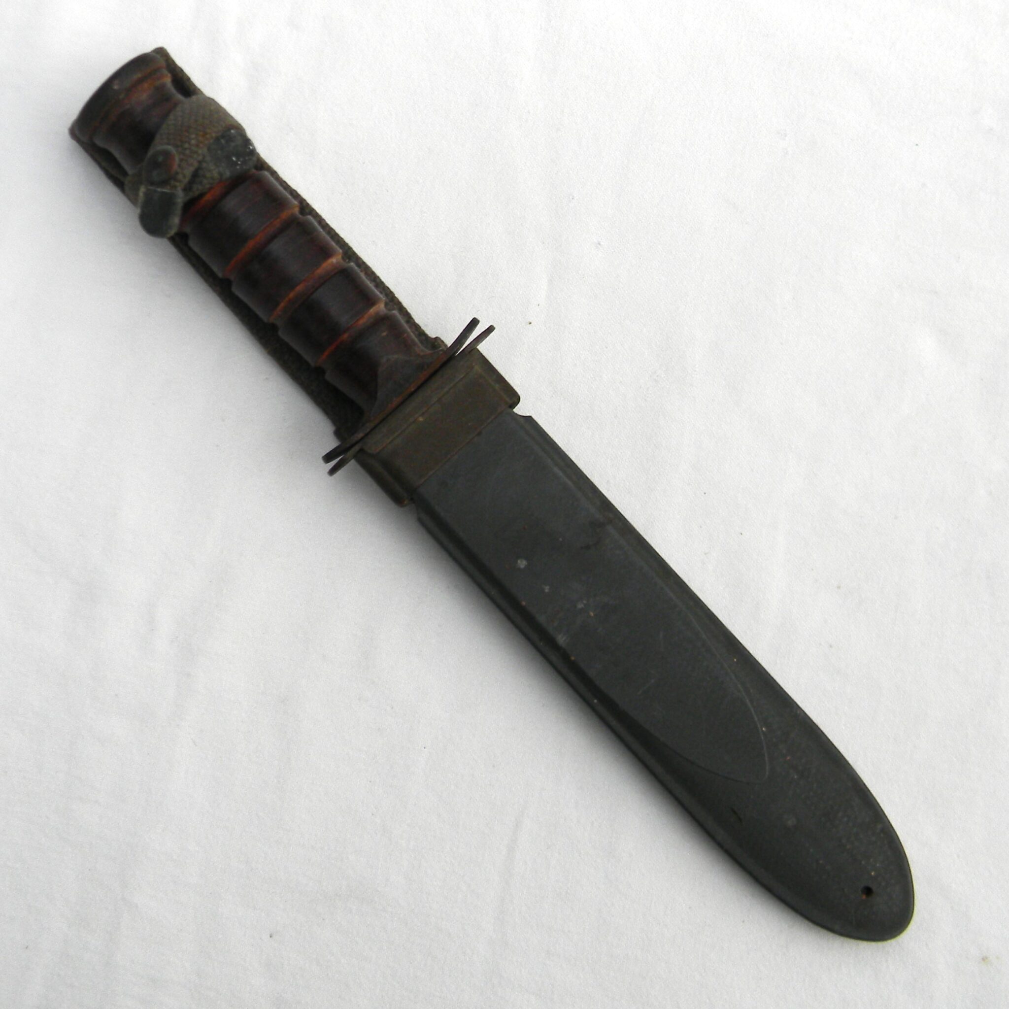 WW2 Camillus USN MK2 fighting knife, 1943 NORD scabbard