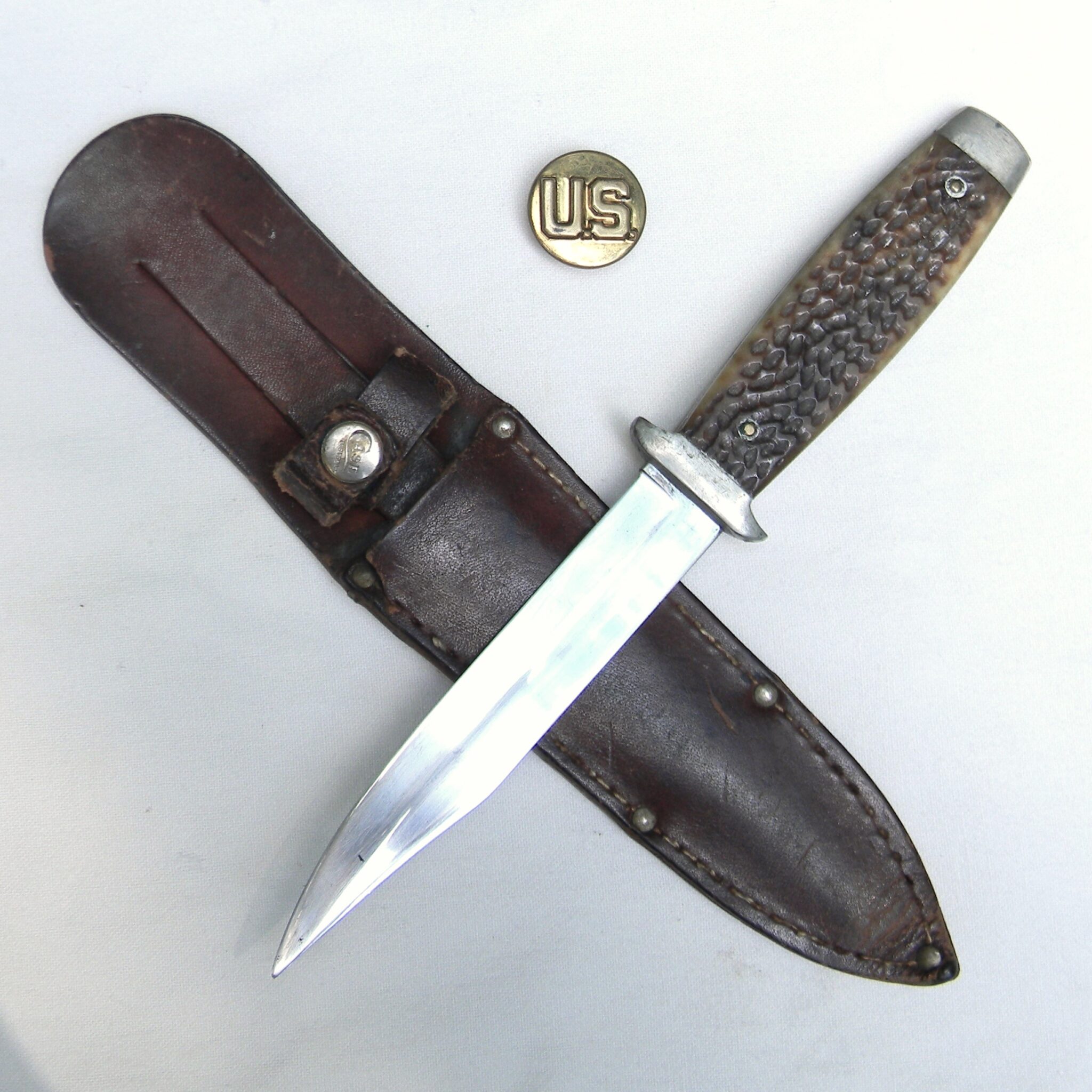 WW2 Case Tested XX Pig Sticker fighting knife, original sheath