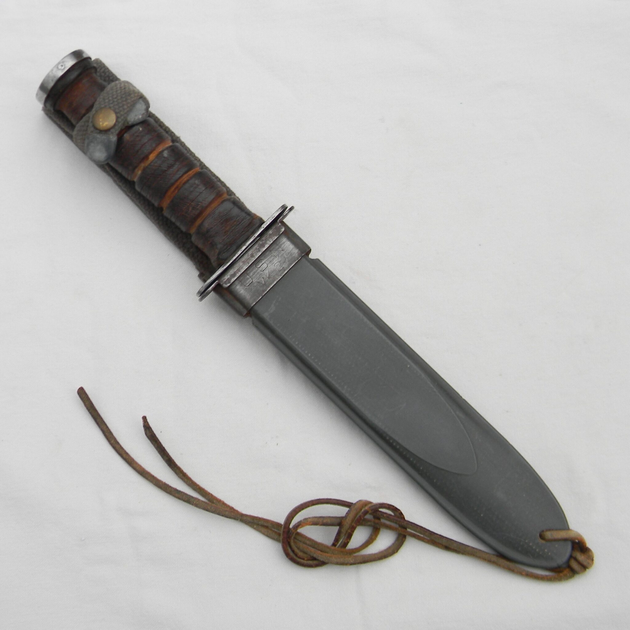 WW2 Robeson MK2 fighting knife, orig 1944 NORD scabbard