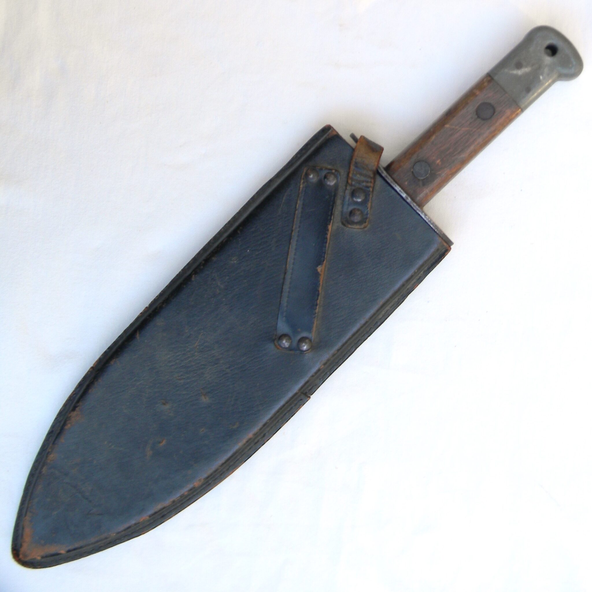 WW2 model 2 Smatchet fighting knife, original scabbard; RARE