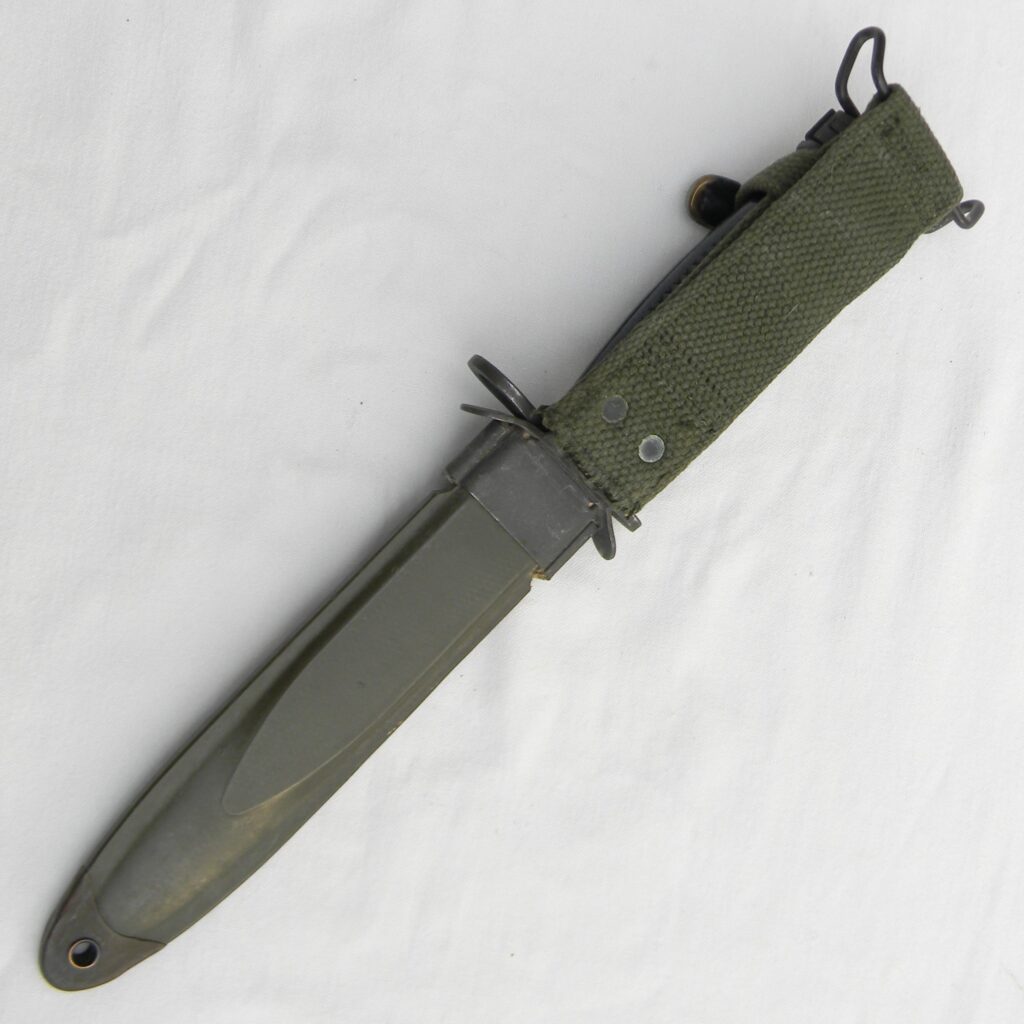 Vietnam War Conetta M4 bayonet, orig TWB M8A1 scabbard