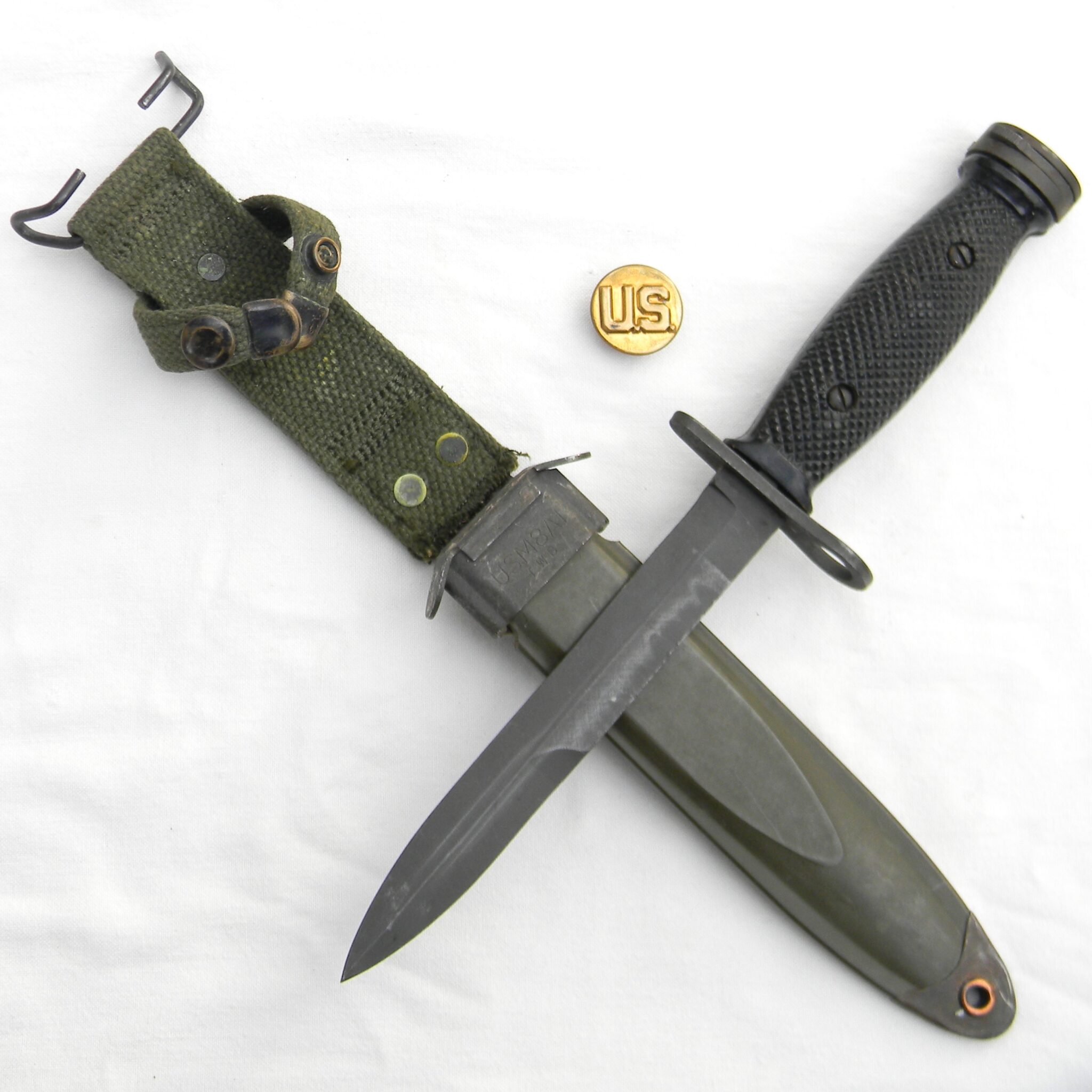 Vietnam War Conetta M4 bayonet, orig TWB M8A1 scabbard