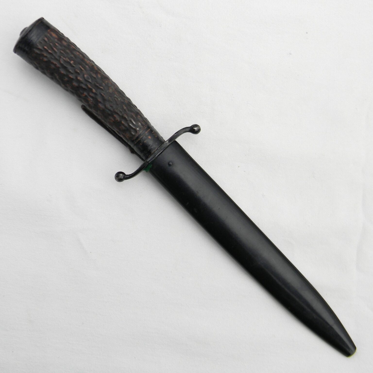 Germany WKC WW1 fighting knife, orig metal scabbard, rare type
