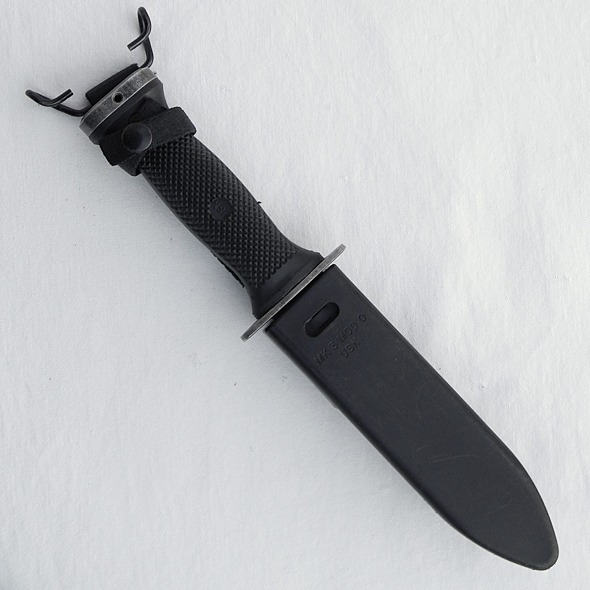 USN MK3 dive knife made by Ontario orig scabbard, excellent cond