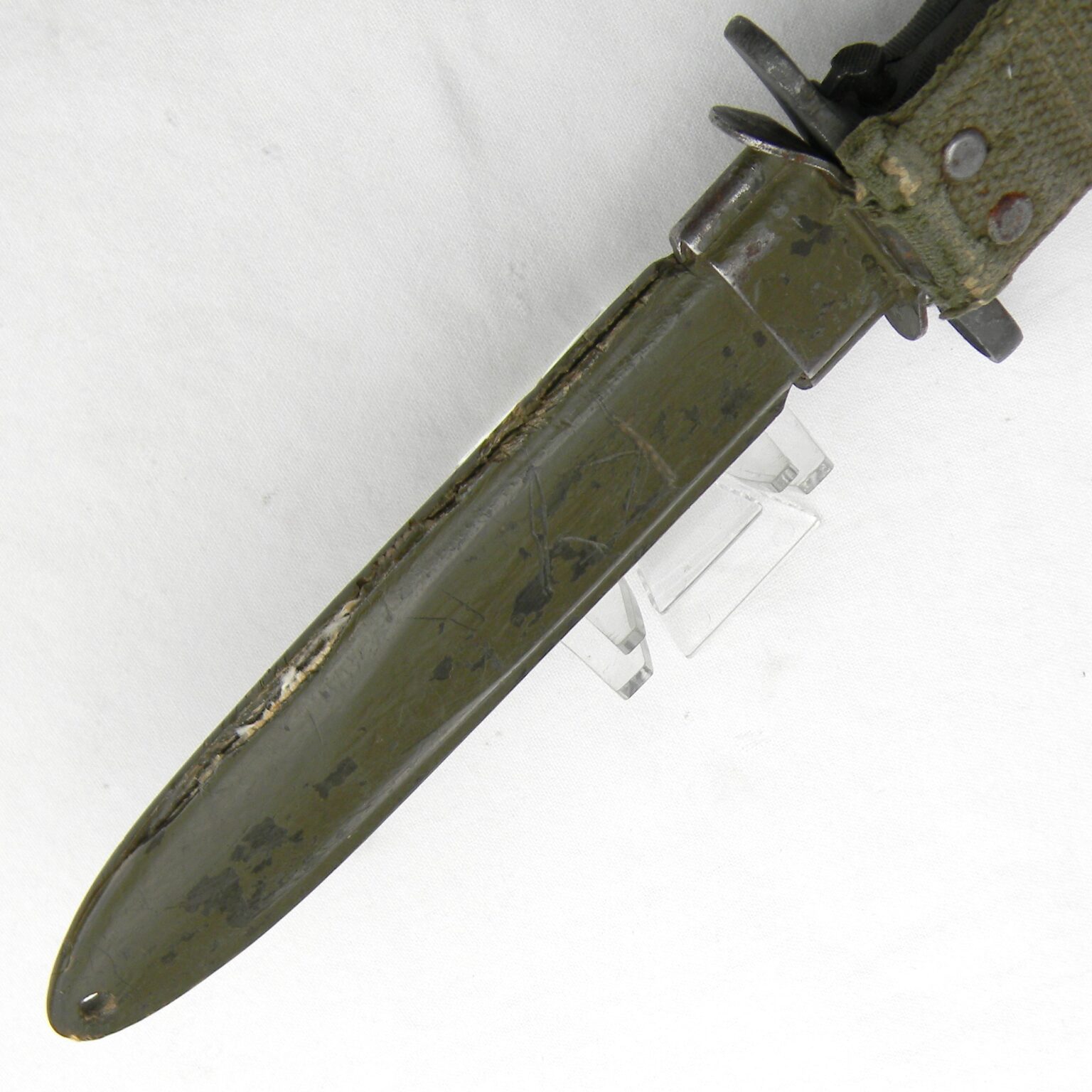 USA Korean War M1 bayonet; original M8 scabbard