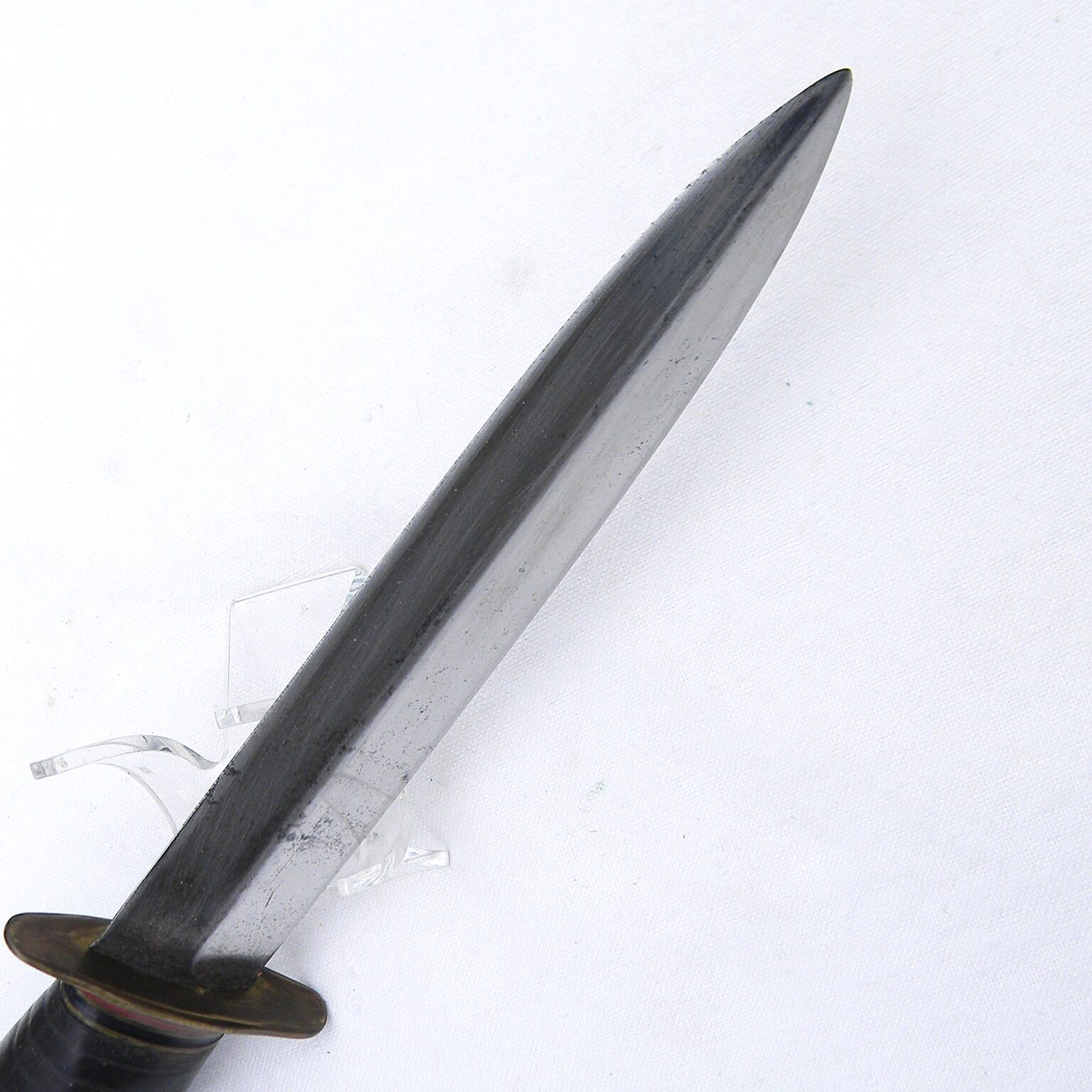 UK WW2 Southern Richardson fighting dagger; original scabbard
