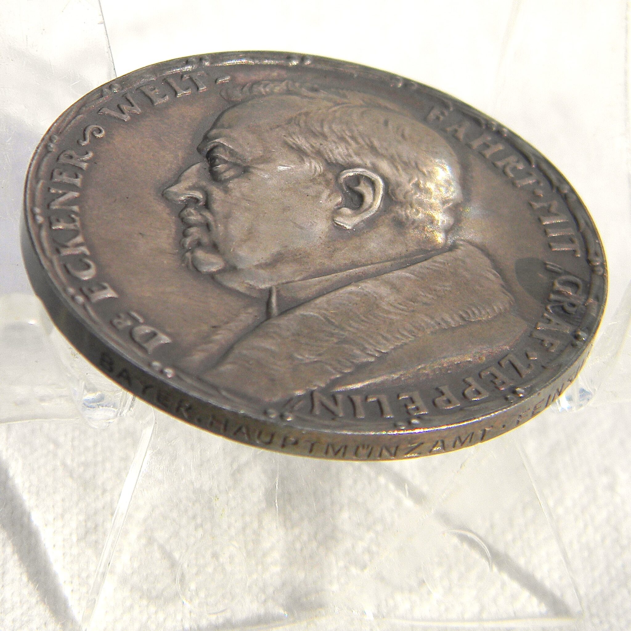 Germany 1929 airship Graf Zeppelin silver medal K-429; rare UNC