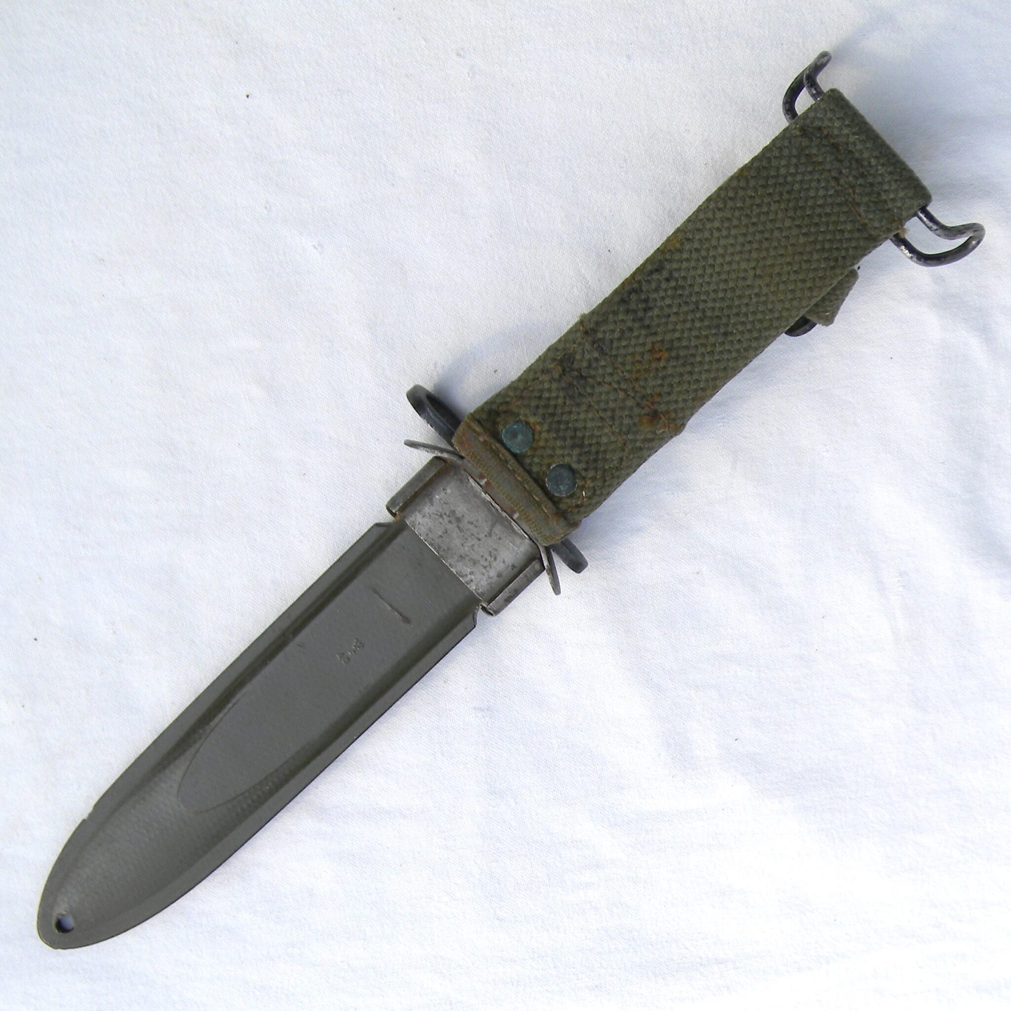 WW2 Imperial M4 bayonet, original M8A1 BM Co scabbard