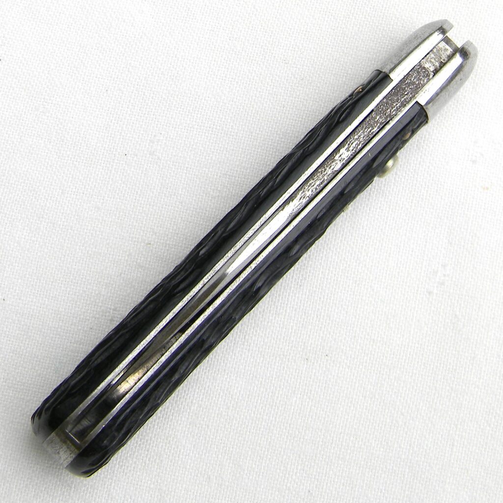 WW2 American Schrade paratrooper knife, jigged bone handle type