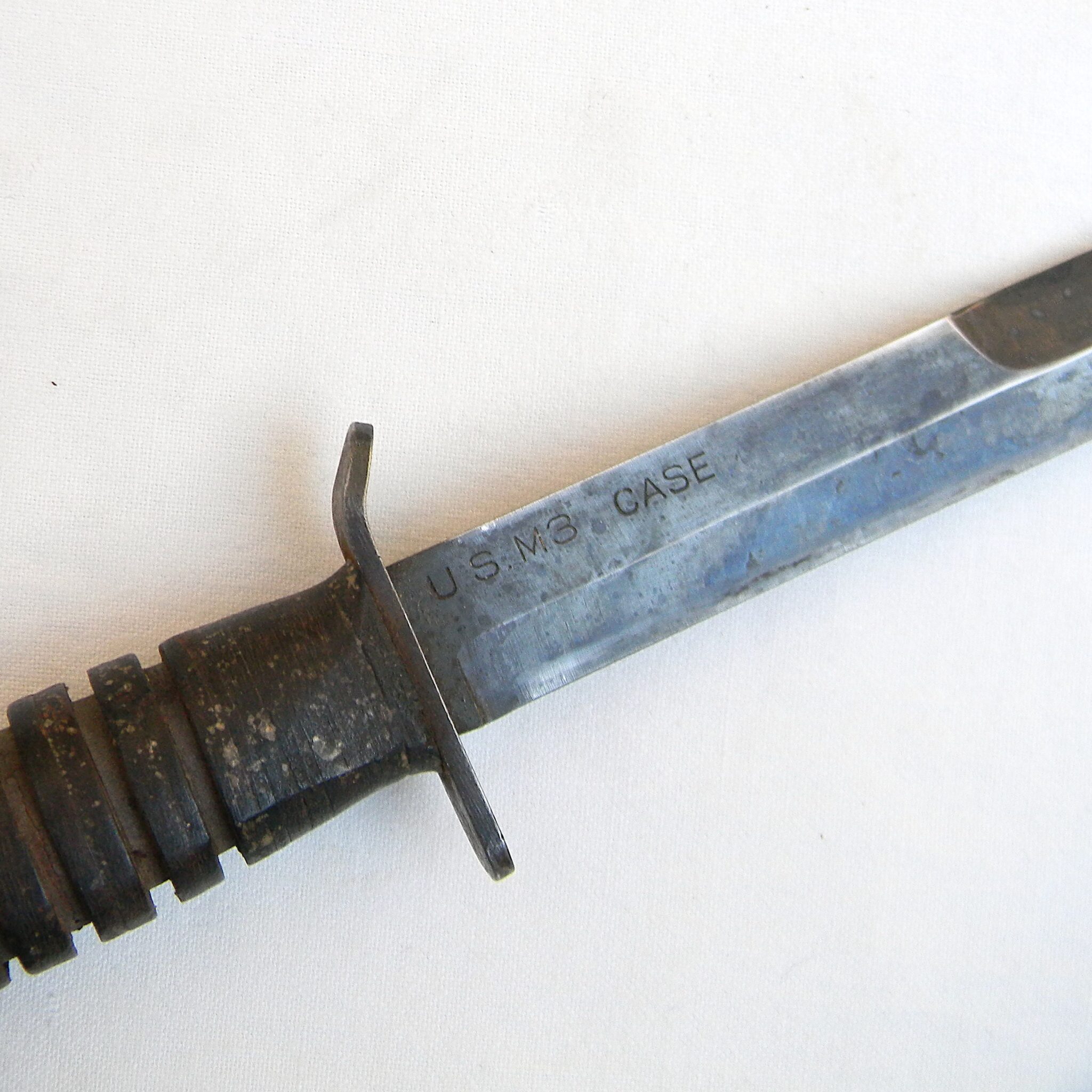 WW2 Case blade-marked M3 fighting knife, M6 Milsco scabbard
