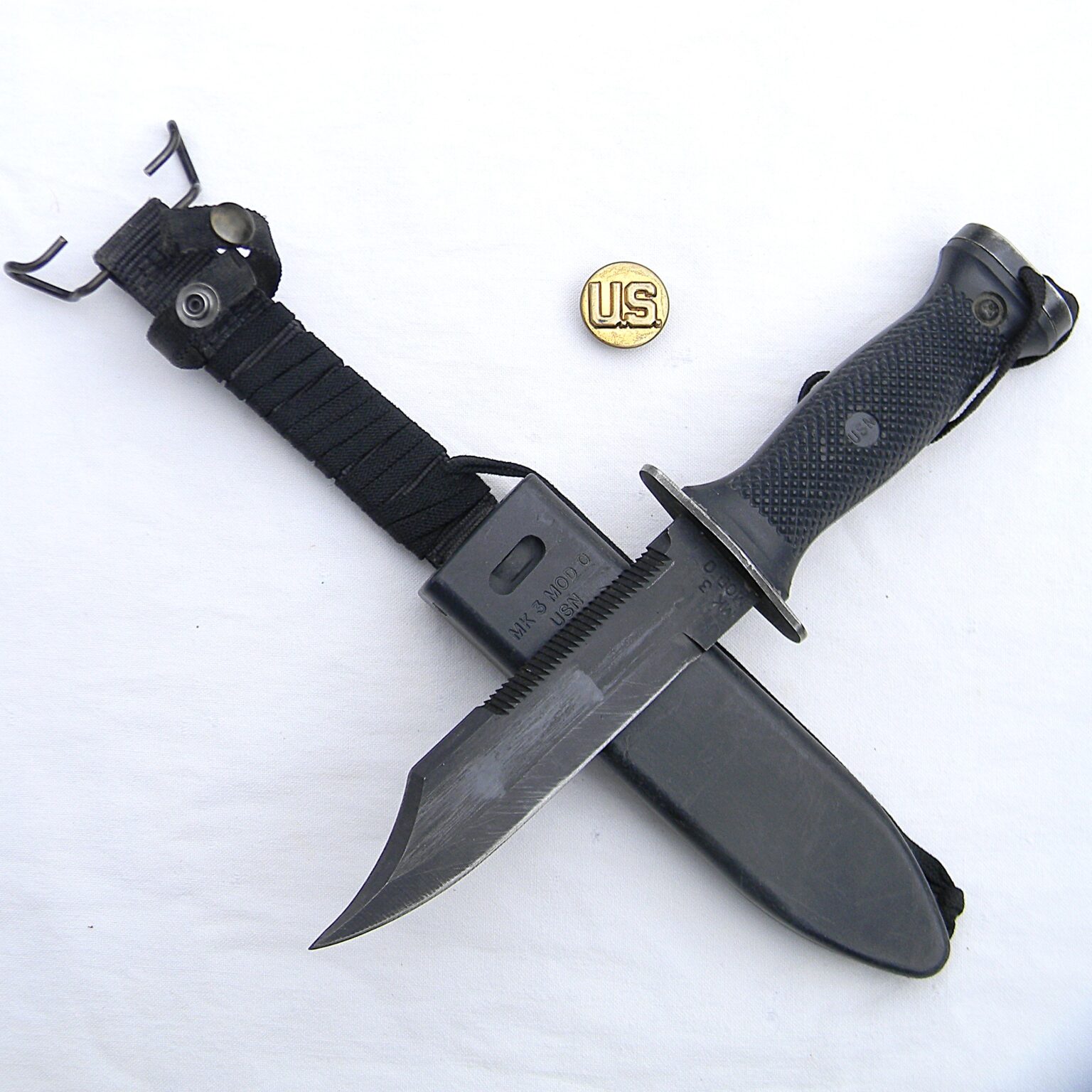 USN MK3 dive knife made by Ontario orig scabbard, excellent cond